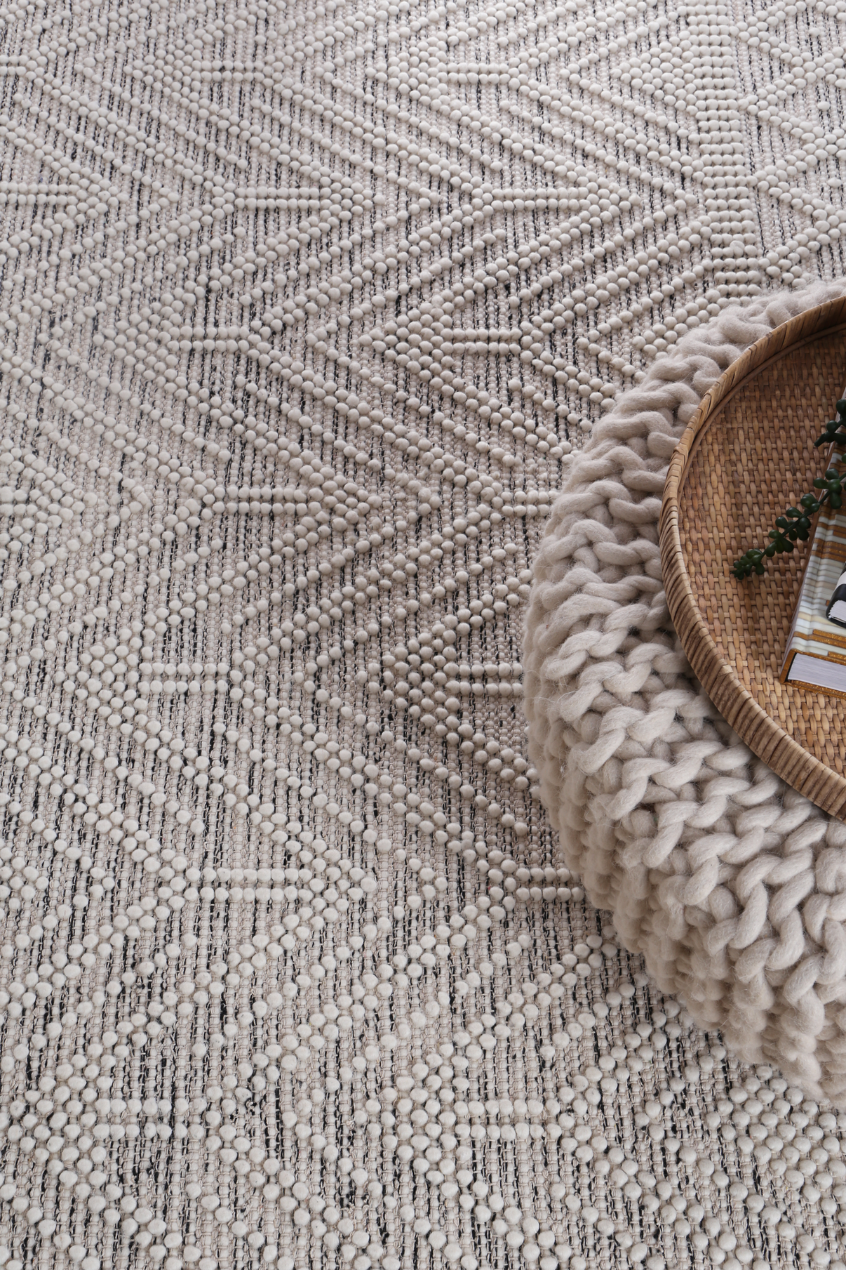 Perla Zoe in White & Black Rug – Cheapest Rugs Online